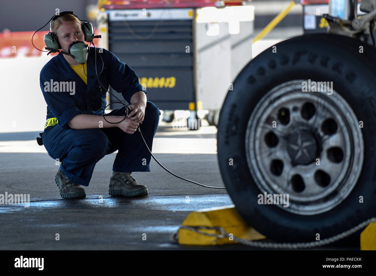 Razor talon strike eagle hi-res stock photography and images - Alamy
