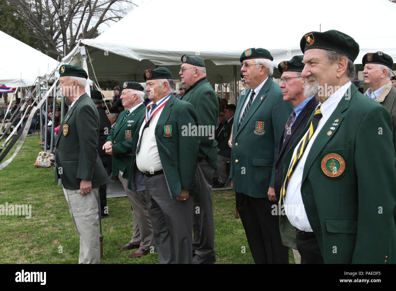 Vietnam-era 5th Special Forces Group (Airborne) Soldiers participate in ...