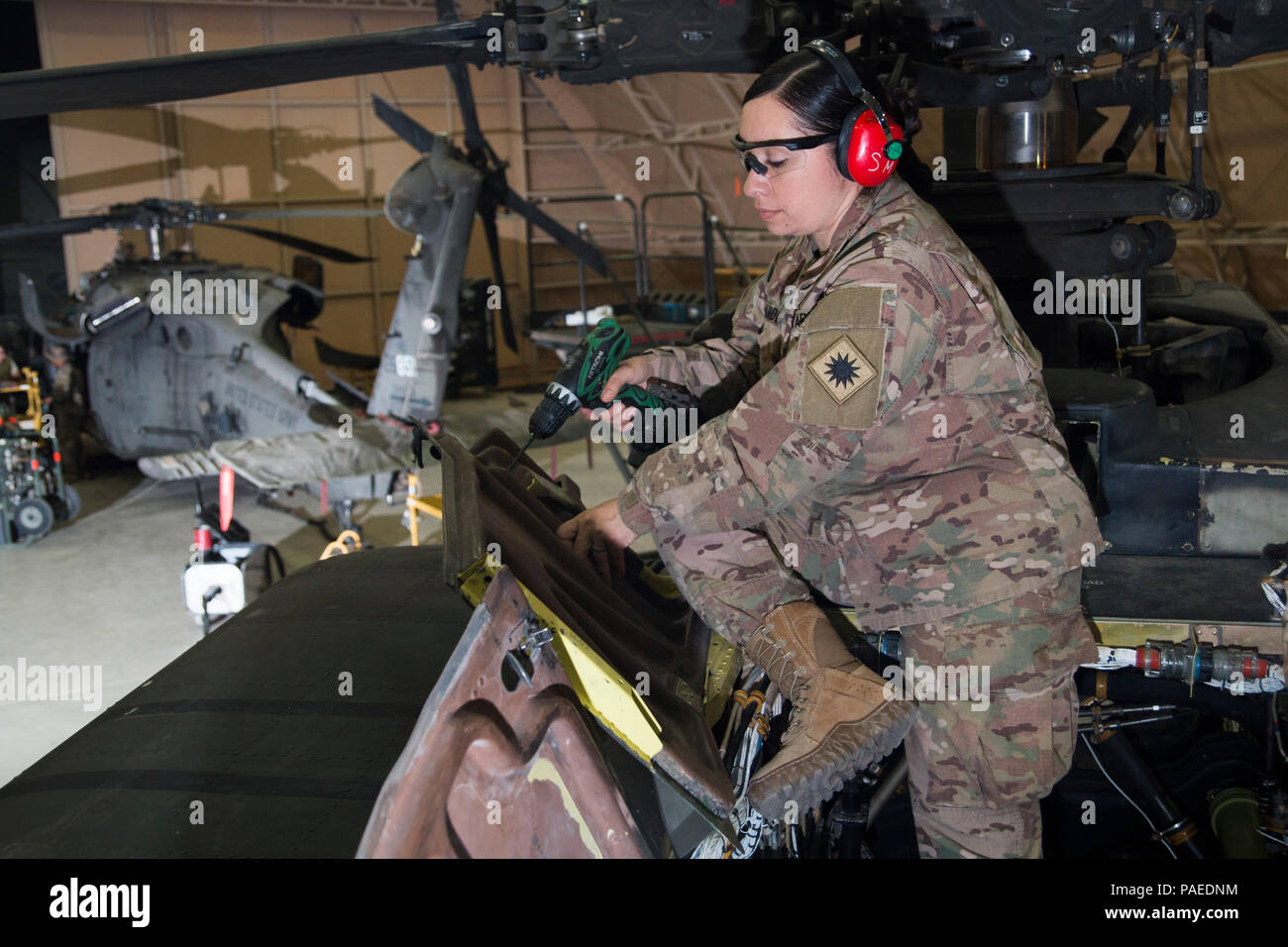 Arizona Army National Guard Sgt. Cynthia Hernandez, an aircraft ...