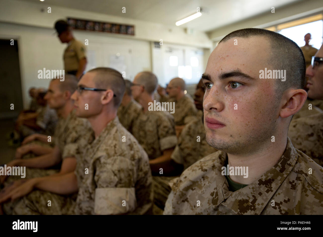 U.S. Marine Corps recruits with Company L, 3d Recruit Training ...