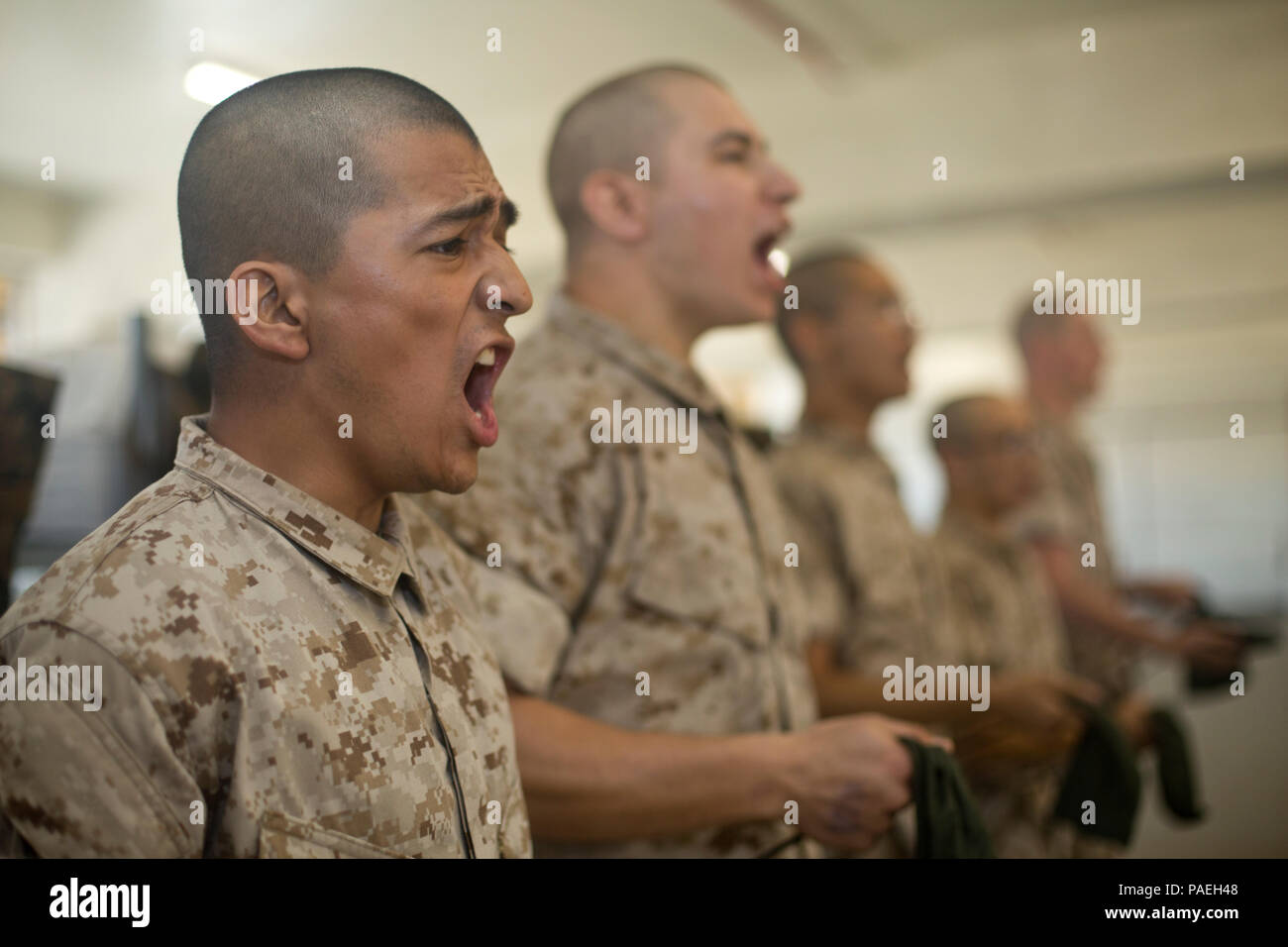 U.S. Marine Corps recruits with Company L, 3d Recruit Training ...