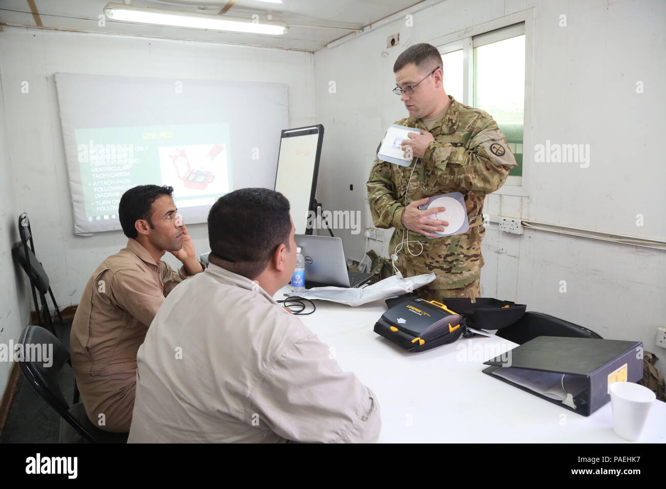 Defibrillator pads hi-res stock photography and images - Alamy