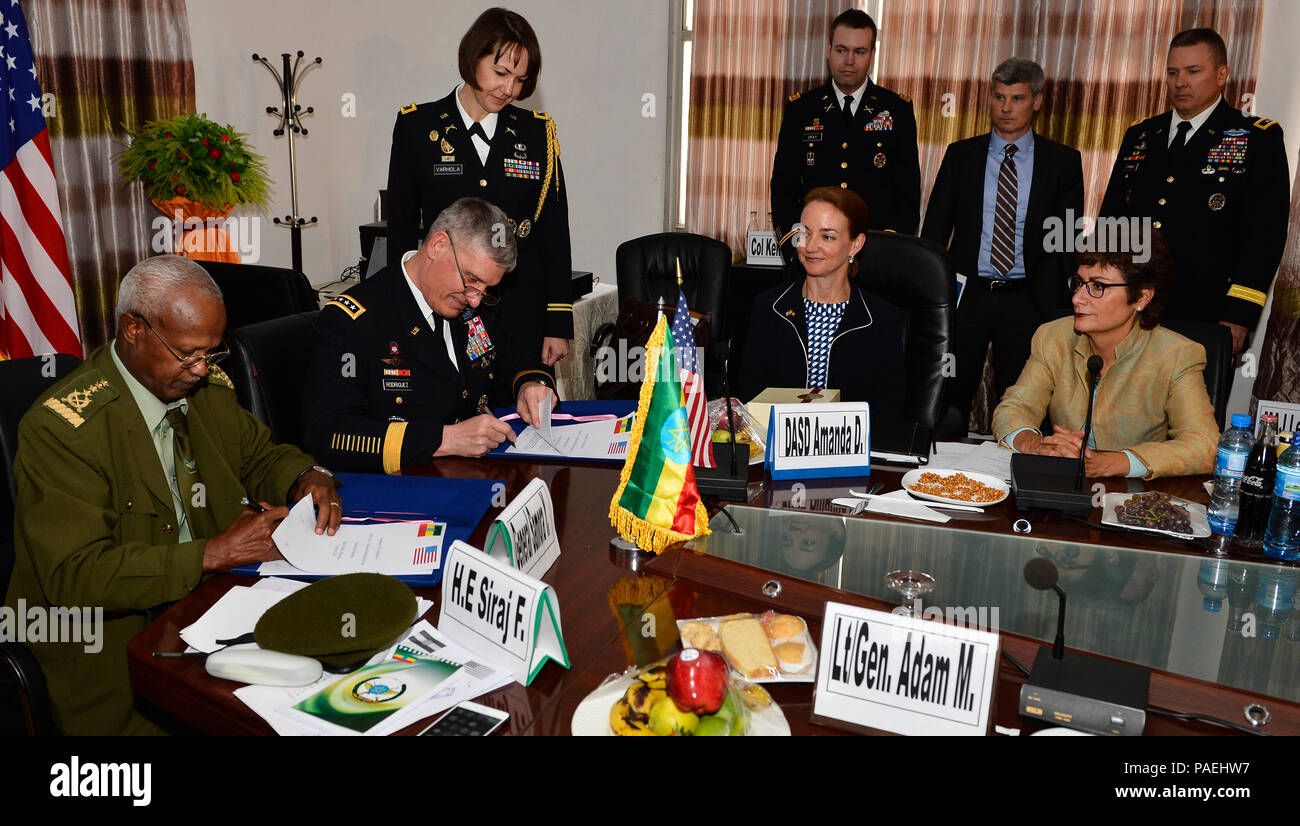 Gen. David Rodriguez, Commander U.S. Africa Command and en. Samora ...