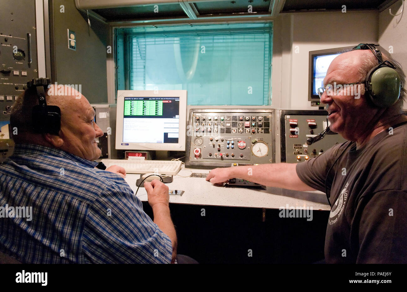 Daniel Weimer, 436th Maintenance Squadron aircraft jet engine ...