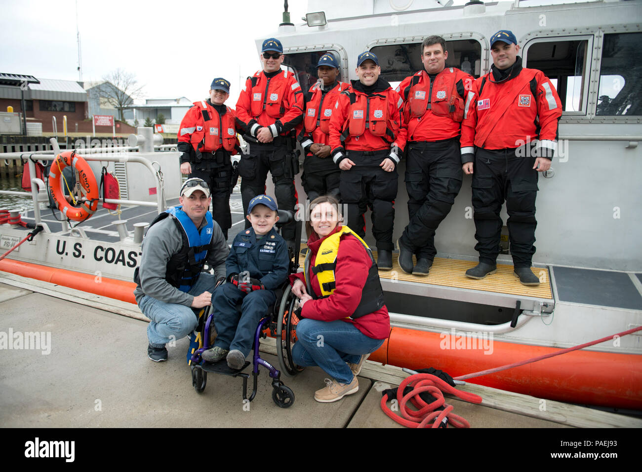 A boatcrew from Coast Guard Station Curtis Bay poses for a photo in ...