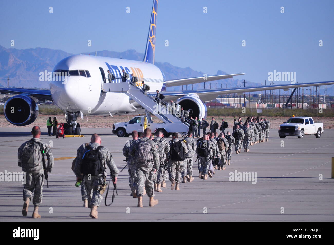 307th military police company hi-res stock photography and images - Alamy