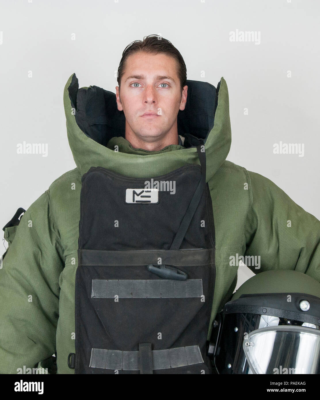 160317-N-SF508-010 VIRGINIA BEACH, Va. (March 17, 2016) — Lt. Daniel ...