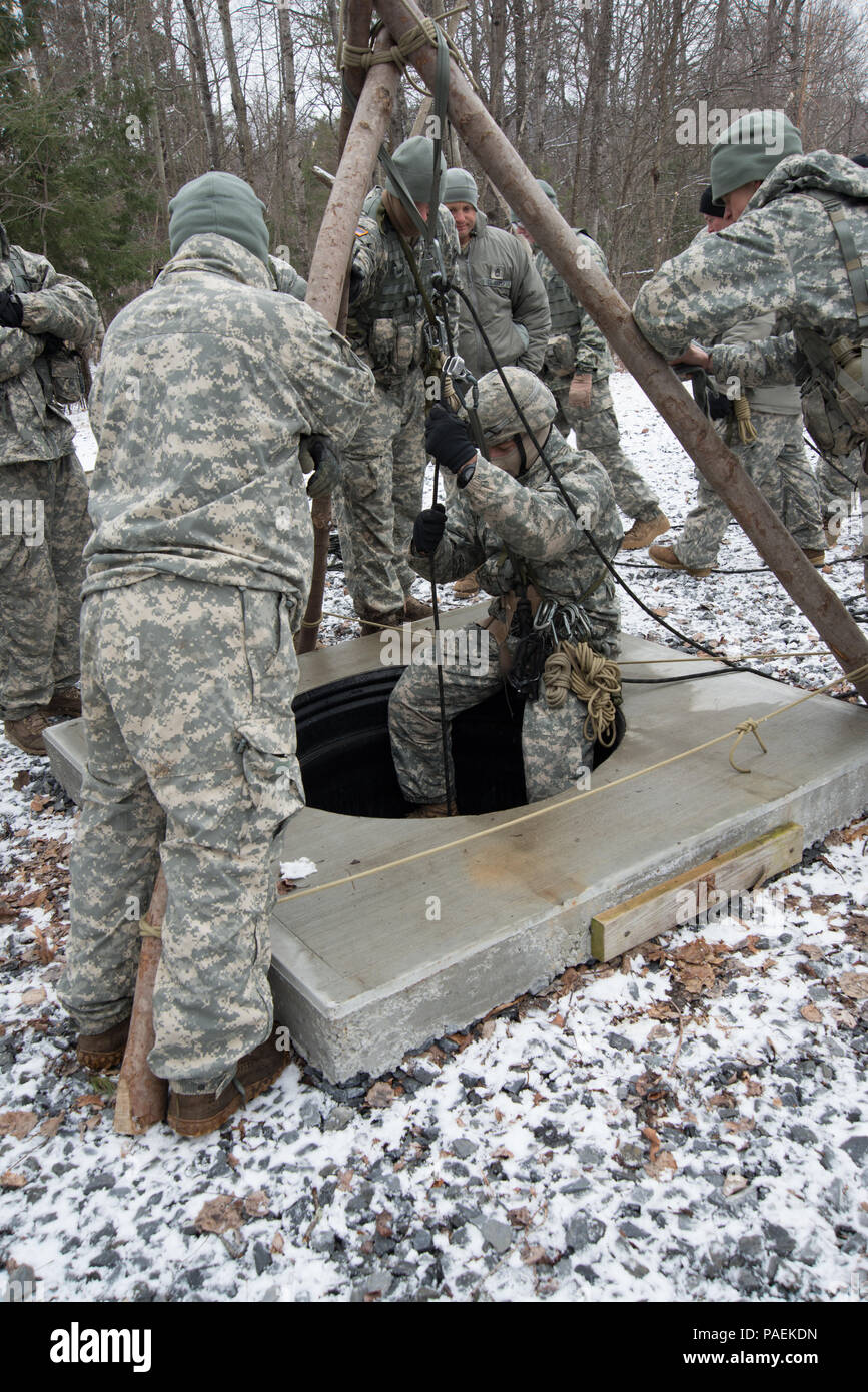 Confined space evacuation hi-res stock photography and images - Alamy