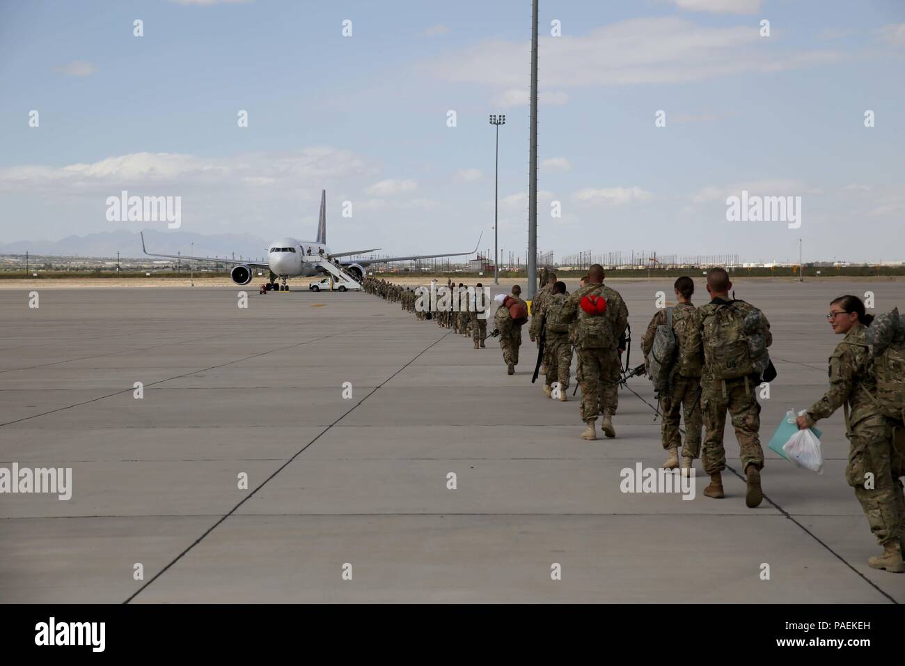 Soldiers assigned to 176th Engineer Company, Washington State Army ...