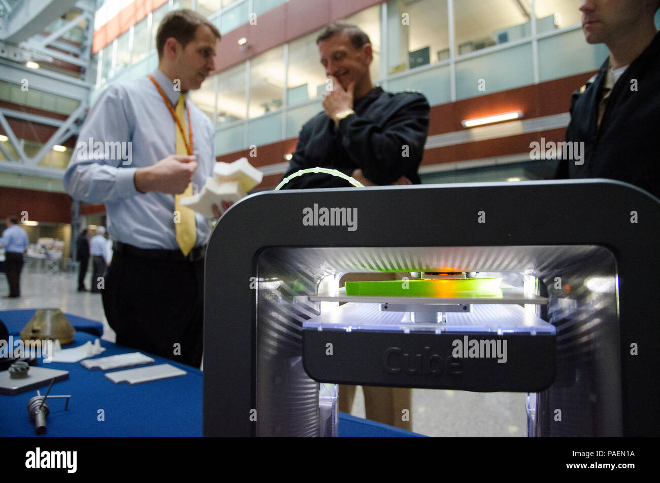 Additive manufacturing ship hi-res stock photography and images - Alamy