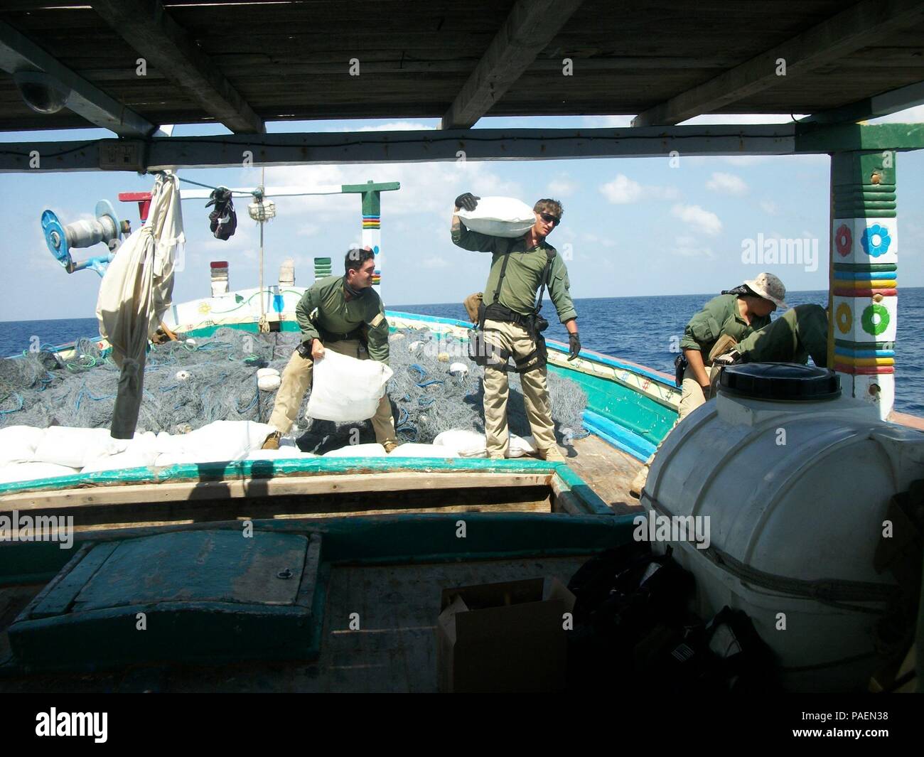 Desron 22 hi-res stock photography and images - Alamy