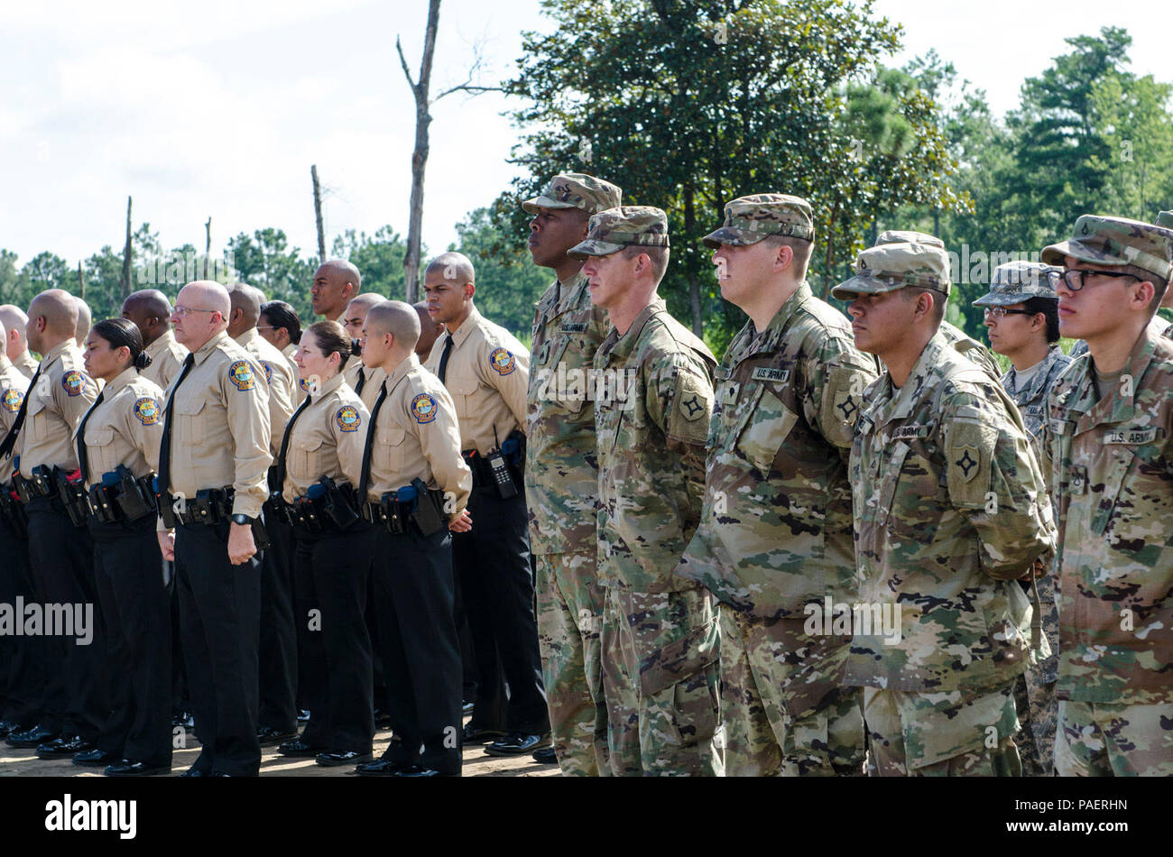 Soldiers of the Florida Army National Guard’s 868th Engineer Company ...