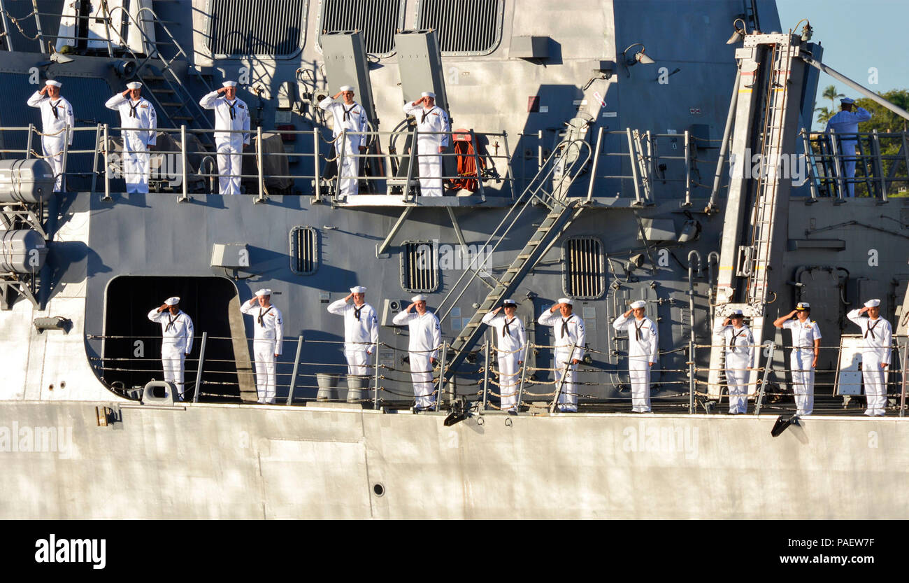 Sailors aboard the guided-missile destroyer USS Chung-Hoon (DDG 93 ...