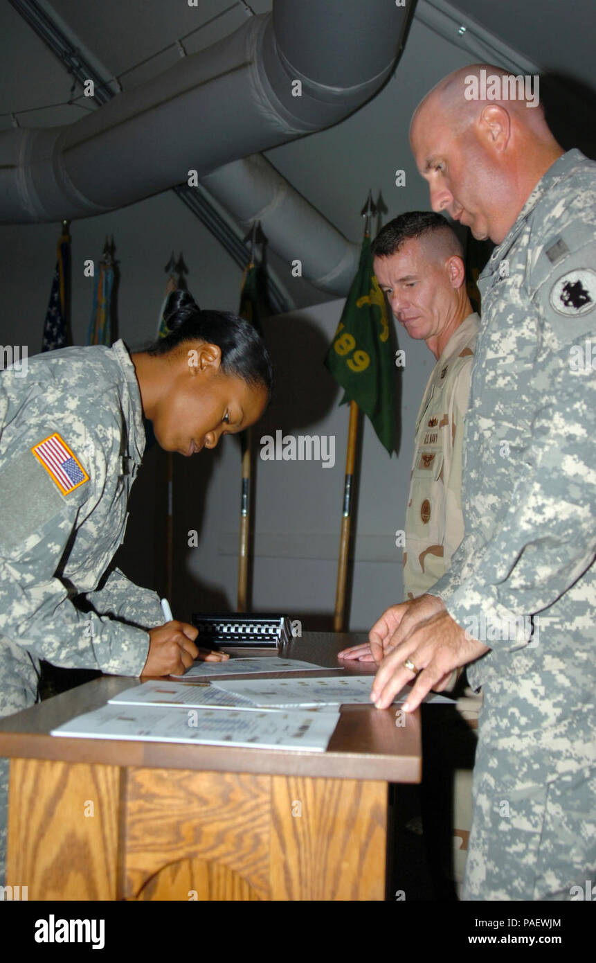 GUANTANAMO BAY, Cuba – Army non-commissioned officers with the 525th ...