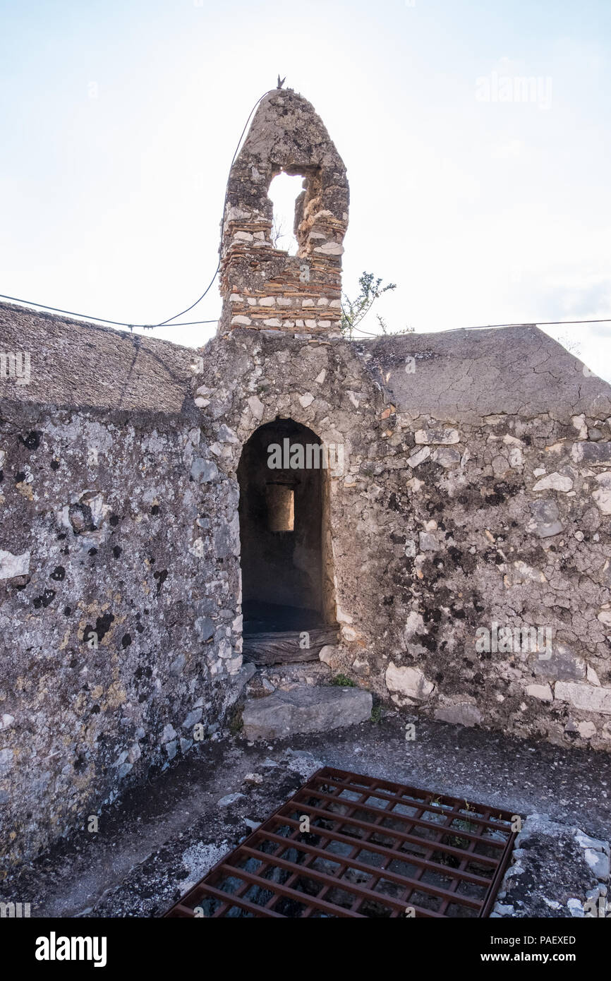 Medieval security cabin of a Castle Stock Photo - Alamy