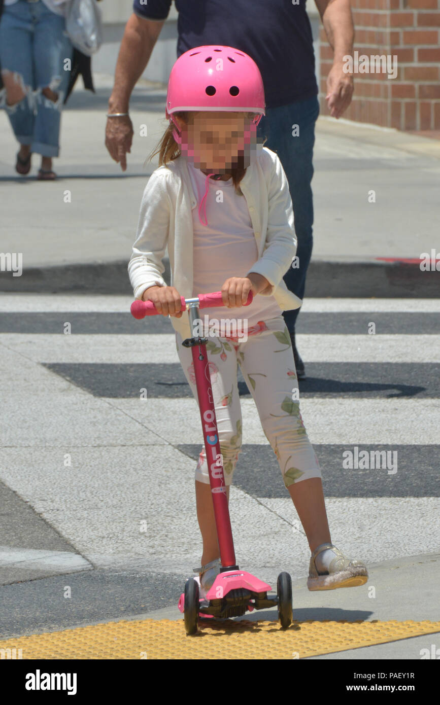 Andrea Bocelli has lunch at Italian restaurant Il Pastaio in Beverly ...