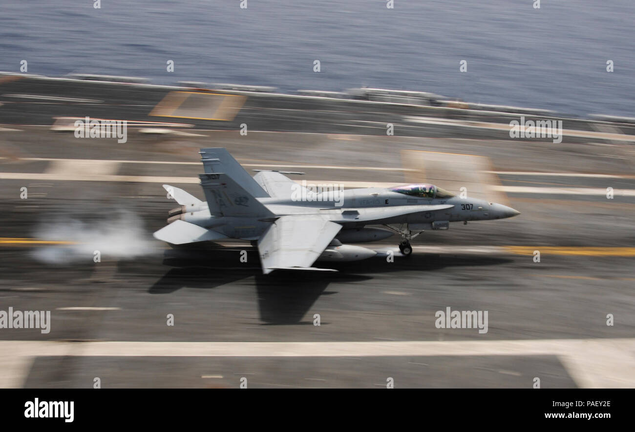 OCEAN (May 3, 2013) A F/A-18C Hornet from Strike Fighter Squadron (VFA ...