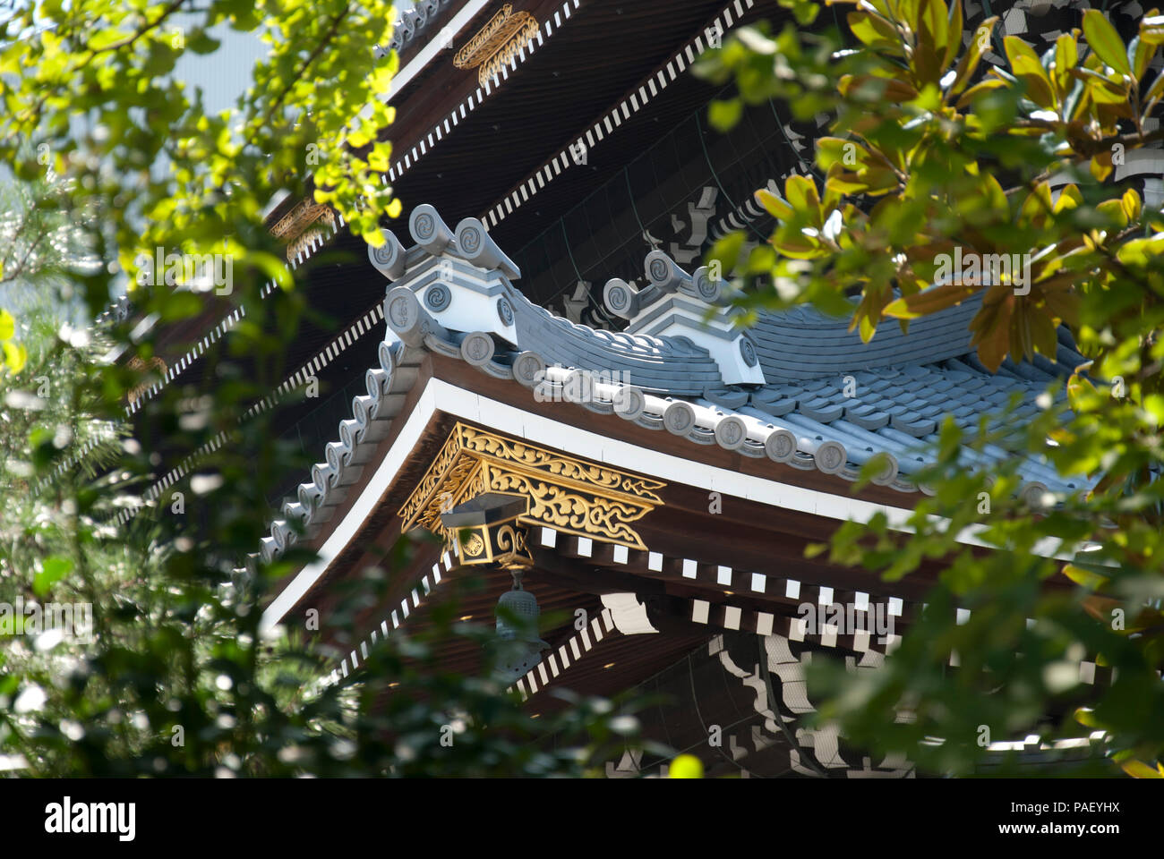 Higashi honganji temple kyoto hi-res stock photography and images - Alamy