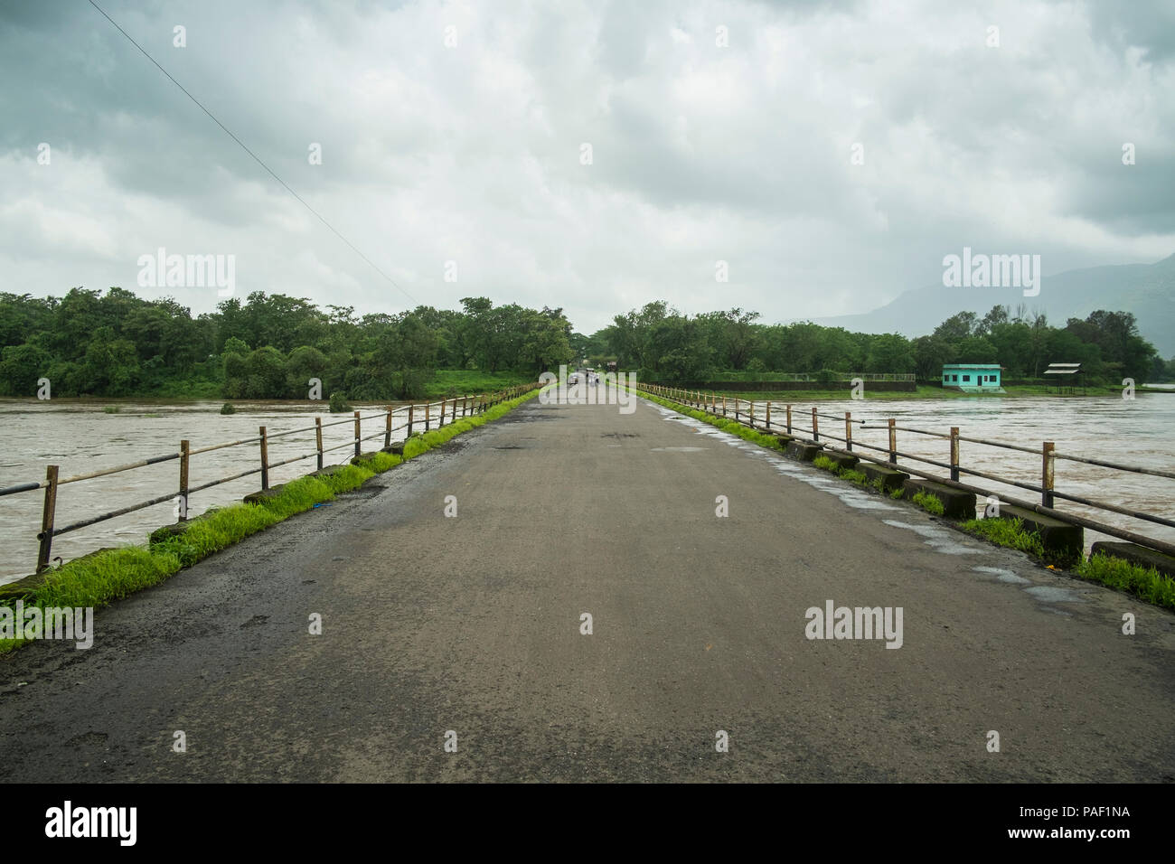 Ulhas river hi-res stock photography and images - Alamy