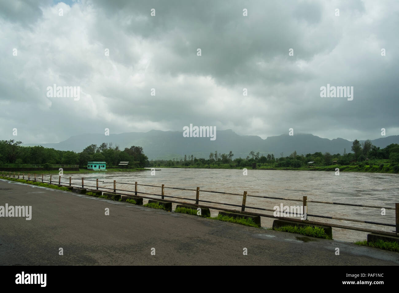 Ulhas river hi-res stock photography and images - Alamy