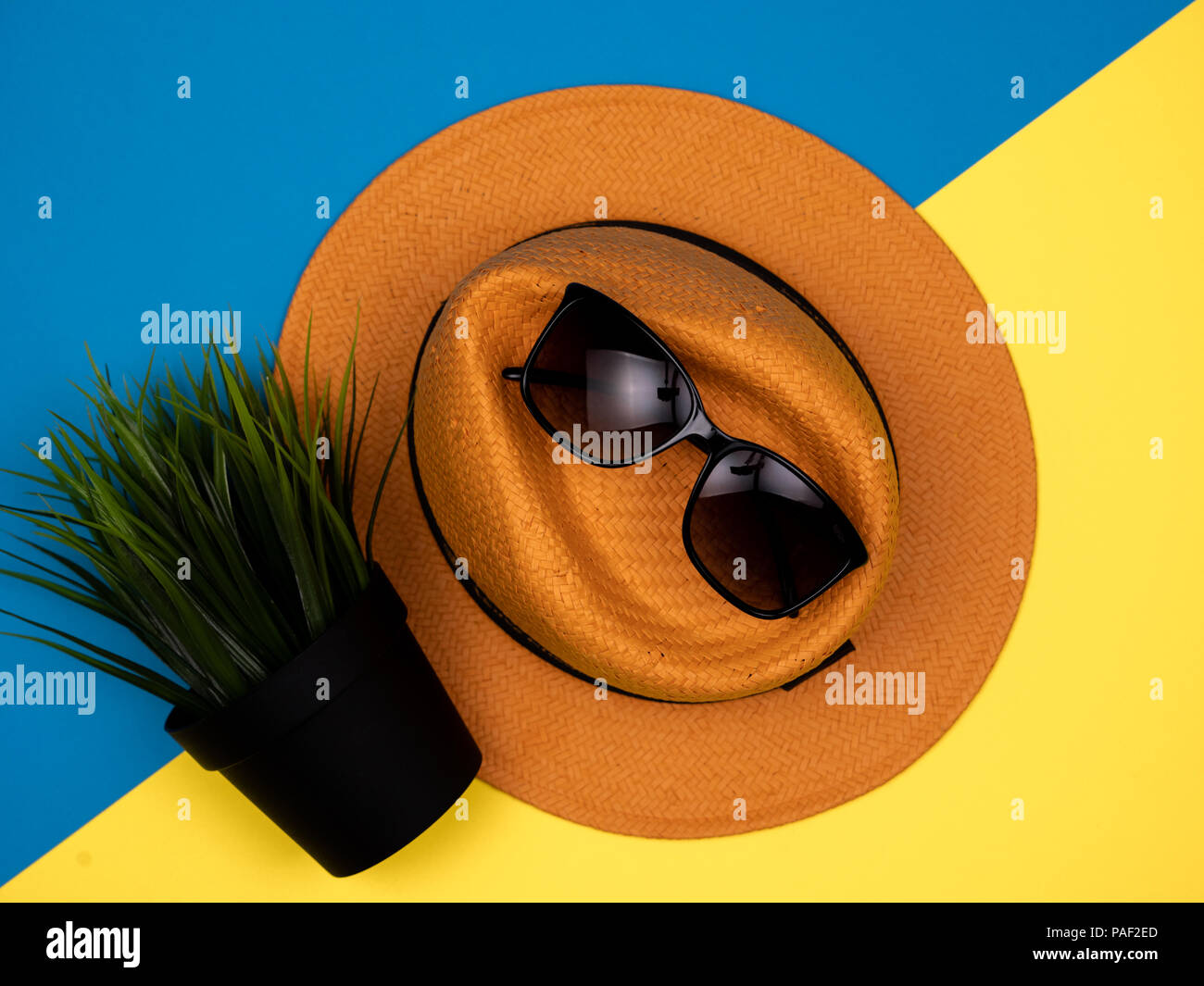 Pot hat hi-res stock photography and images - Alamy