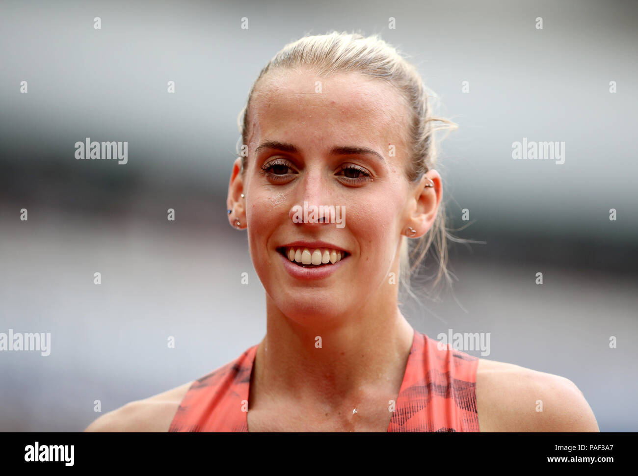 Great britains lynsey sharp reacts hi-res stock photography and images ...