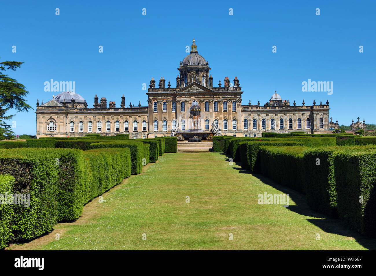 Stately homes of england hi-res stock photography and images - Alamy