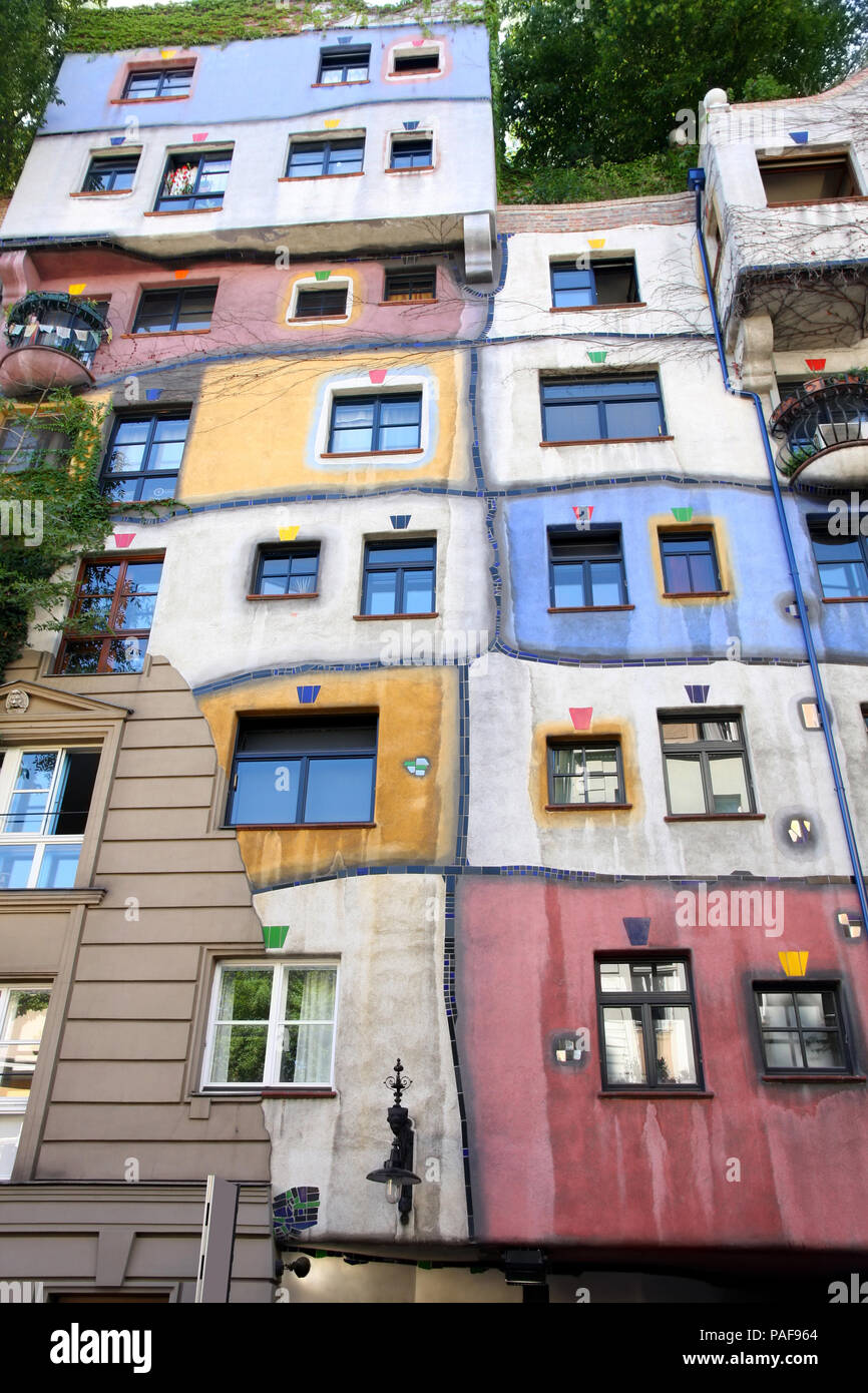 Colourful Facade of the Hundertwasser House in Vienna, Austria Stock ...