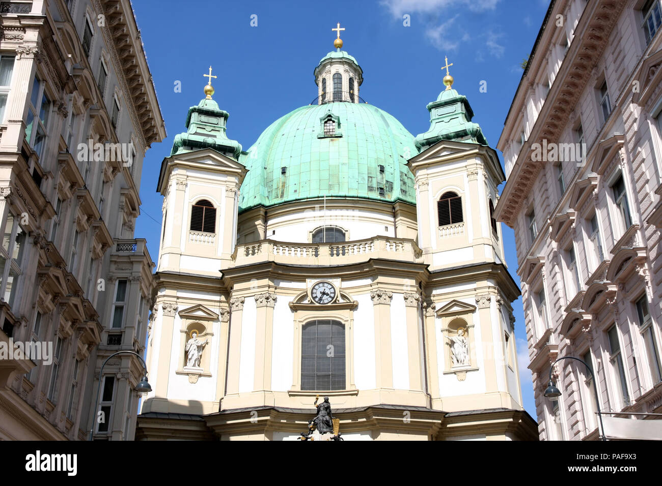 Austria vienna peterskirche church hi-res stock photography and images ...