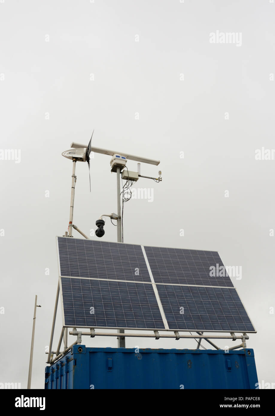 Off grid synoptic system hi-res stock photography and images - Alamy