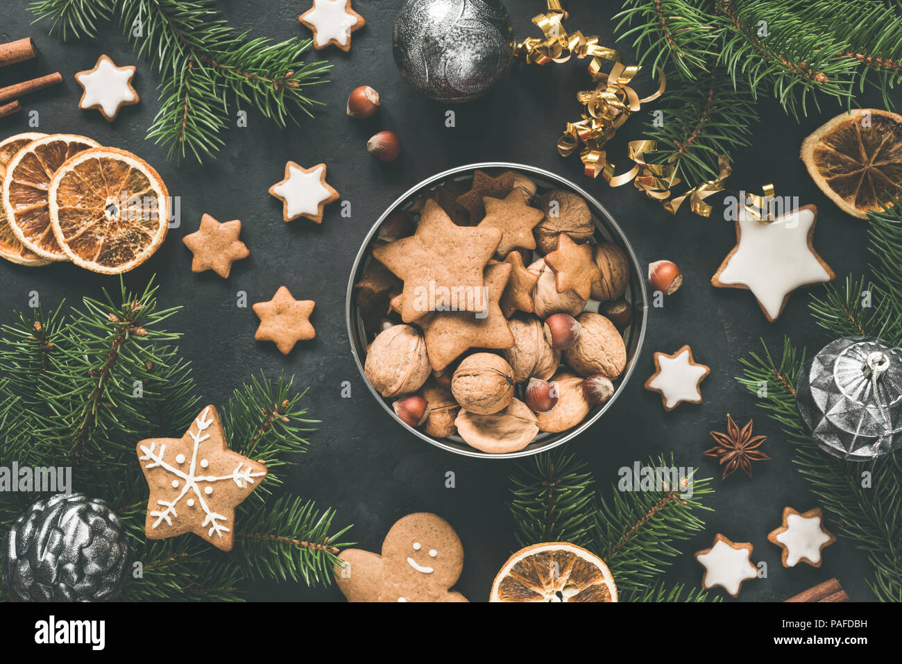 New Year or Christmas box with sweets Gingerbread cookies, gingerbread ...