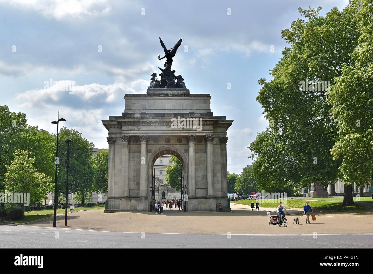 Wellington Arch, Hyde Park Corner, London, U.K Stock Photo - Alamy