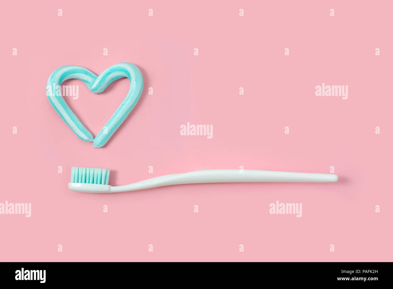 Striped toothpaste and tube hi-res stock photography and images - Alamy