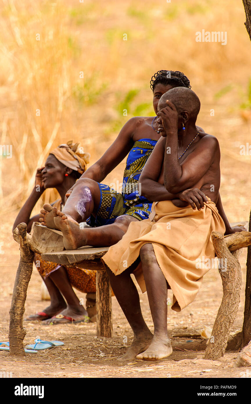 ACCRA, GHANA - MARCH 6, 2012: Unidentified Ghanaian ladies sit and talk ...