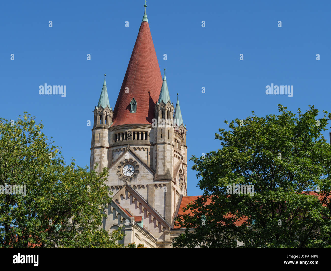 vienna and the danube Stock Photo - Alamy