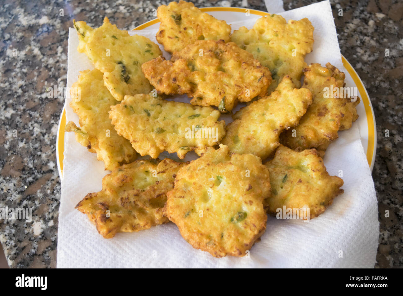 Ball courgette hi-res stock photography and images - Alamy