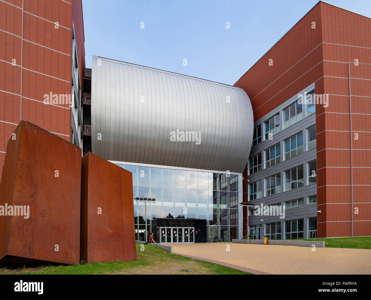Building of the Faculty of science in Lagymanyos campus of the Eotvos ...