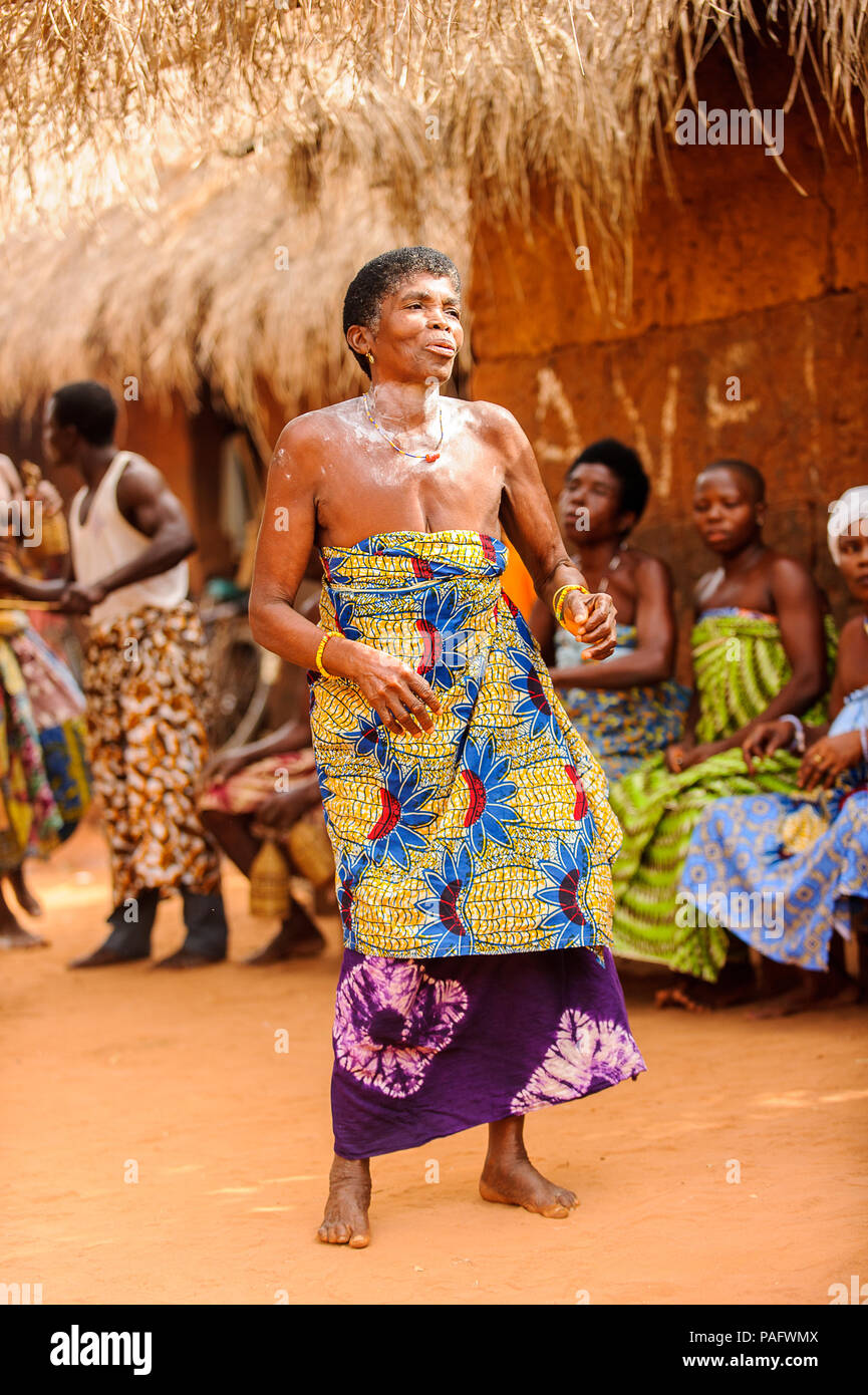 Dance ceremony congo hi-res stock photography and images - Alamy