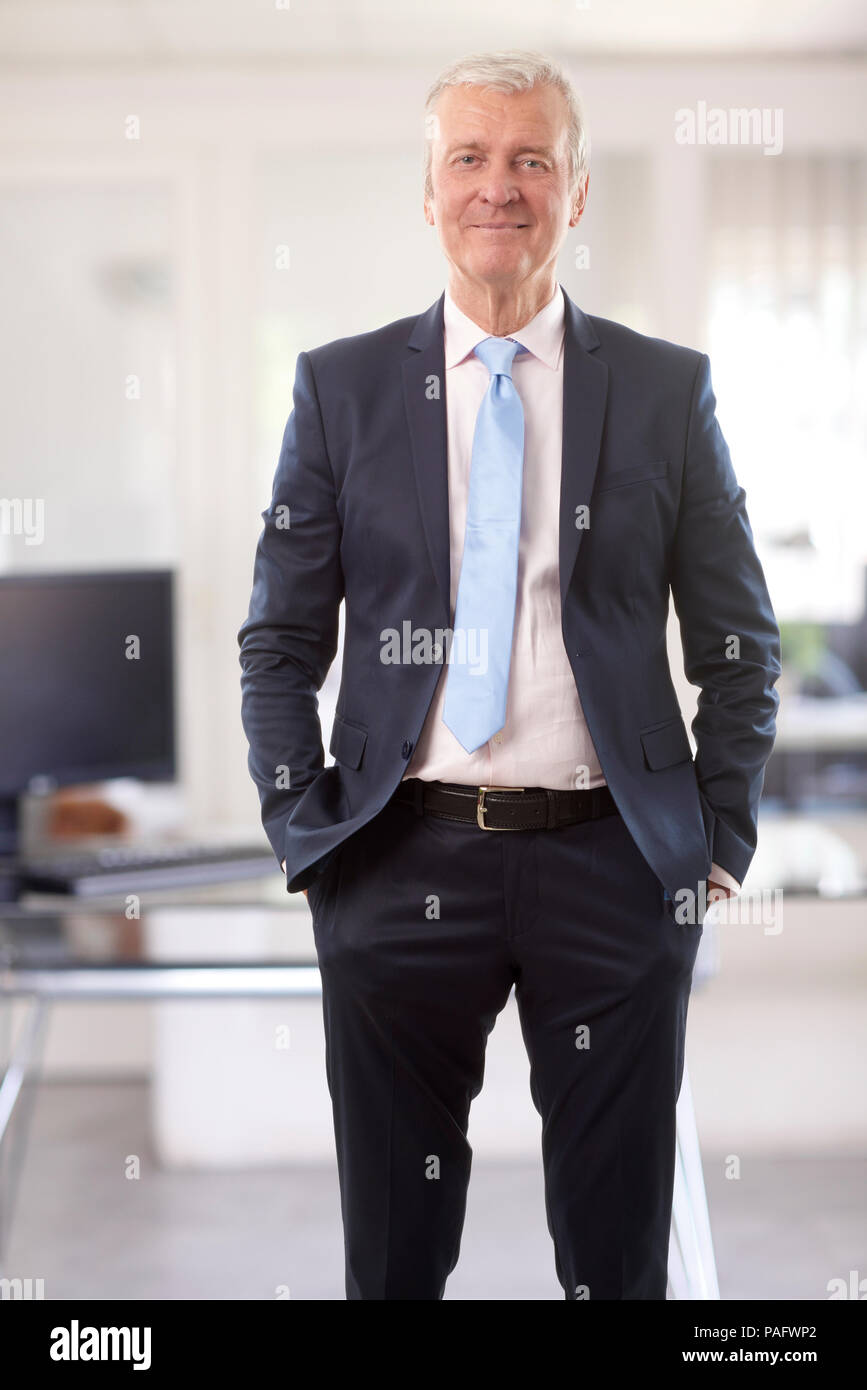 Senior sales manager hi-res stock photography and images - Alamy