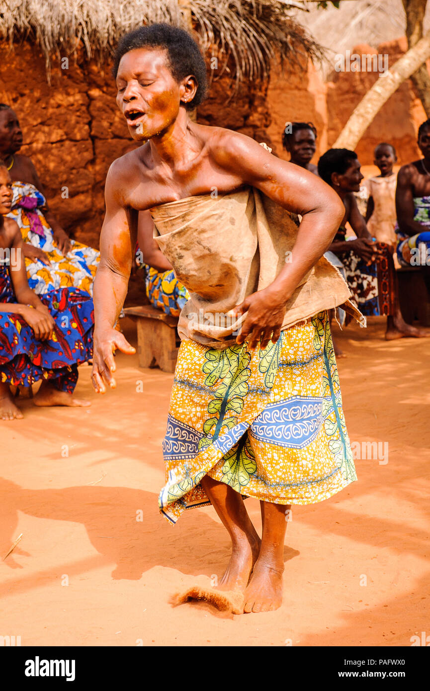 KARA, TOGO - MAR 11, 2012: Unidentified Togolese woman in traditional ...