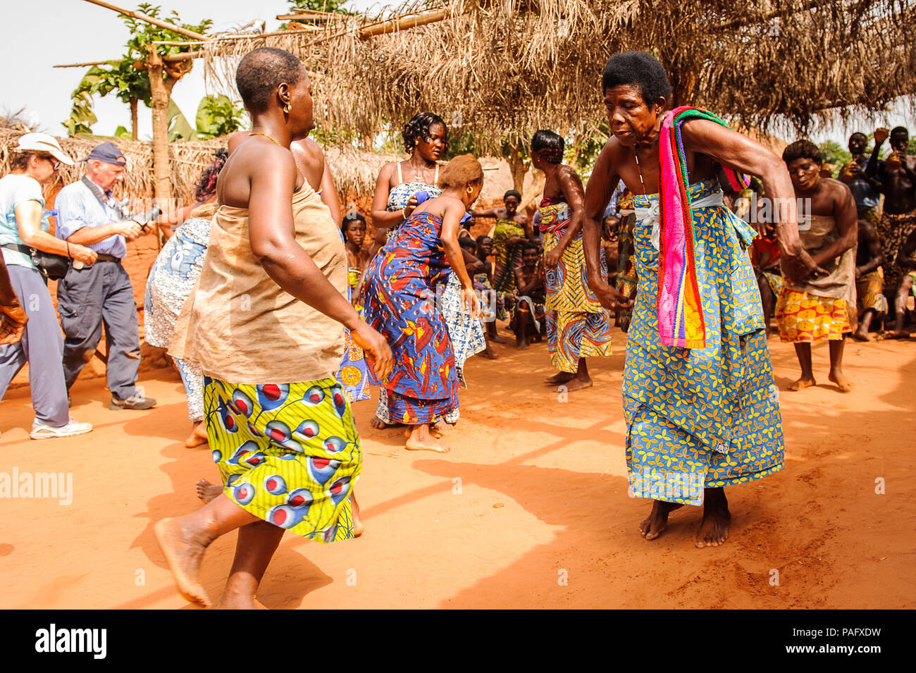 Zambia culture dance hi-res stock photography and images - Alamy