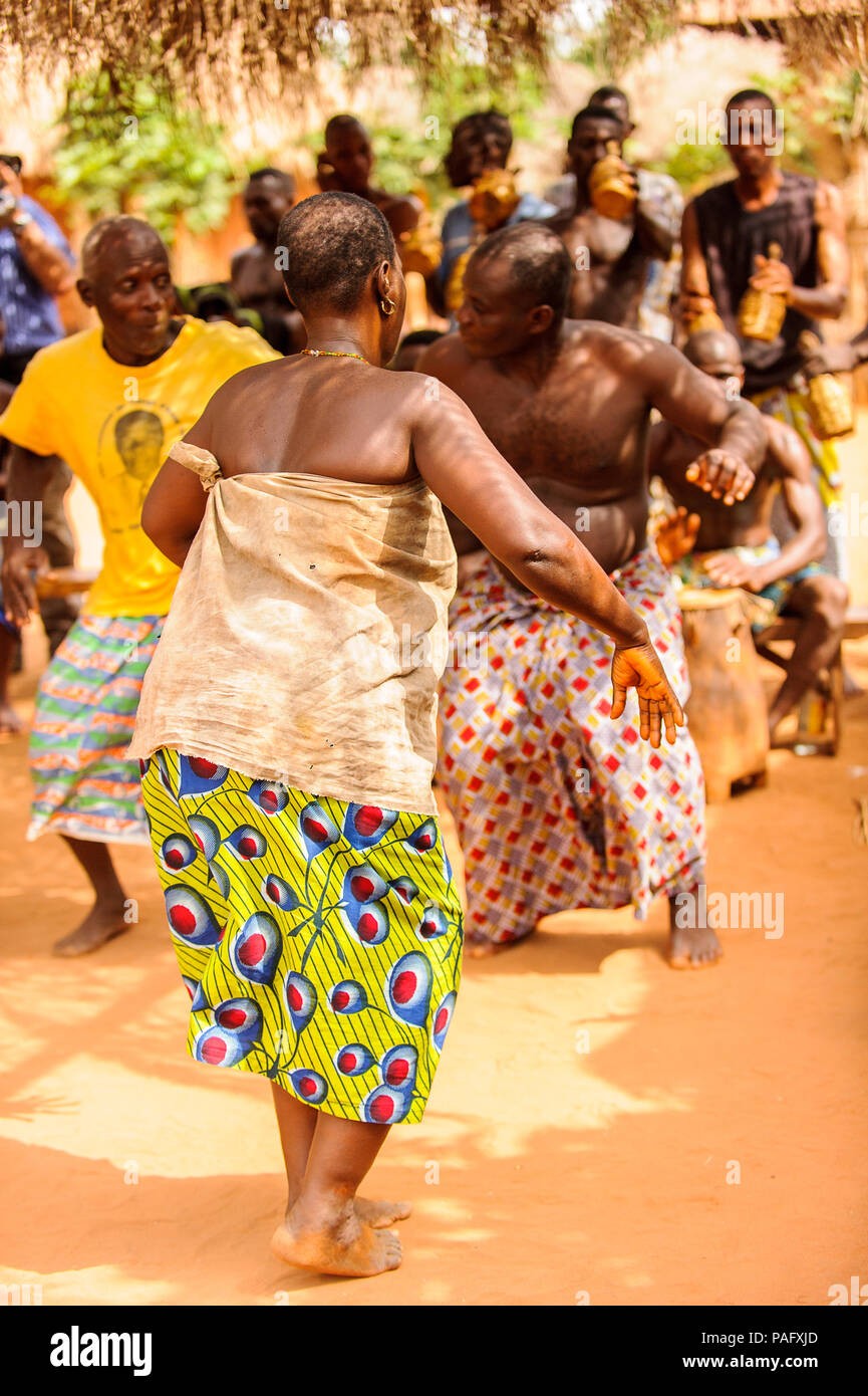KARA, TOGO - MAR 11, 2012: Unidentified Togolese woman in a traditional ...