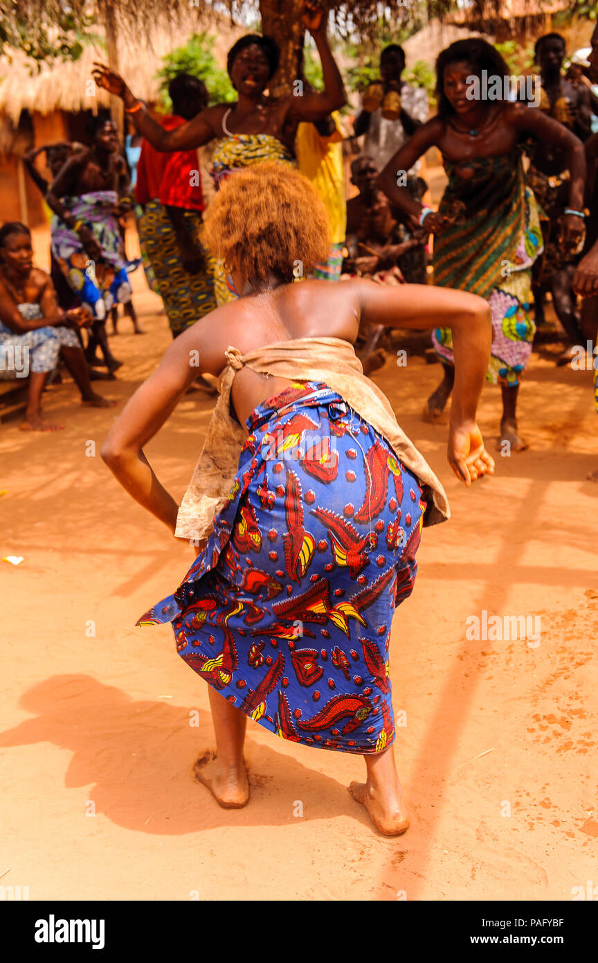 KARA, TOGO - MAR 11, 2012: Unidentified Togolese woman in a traditional ...