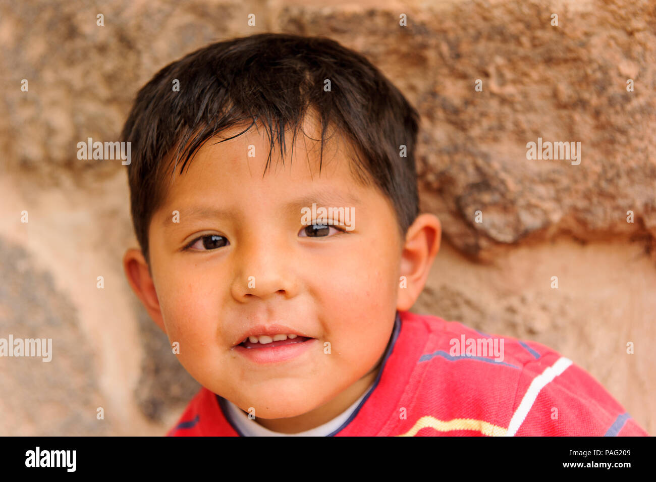 Quechua boy in traditional clothing hi-res stock photography and images ...