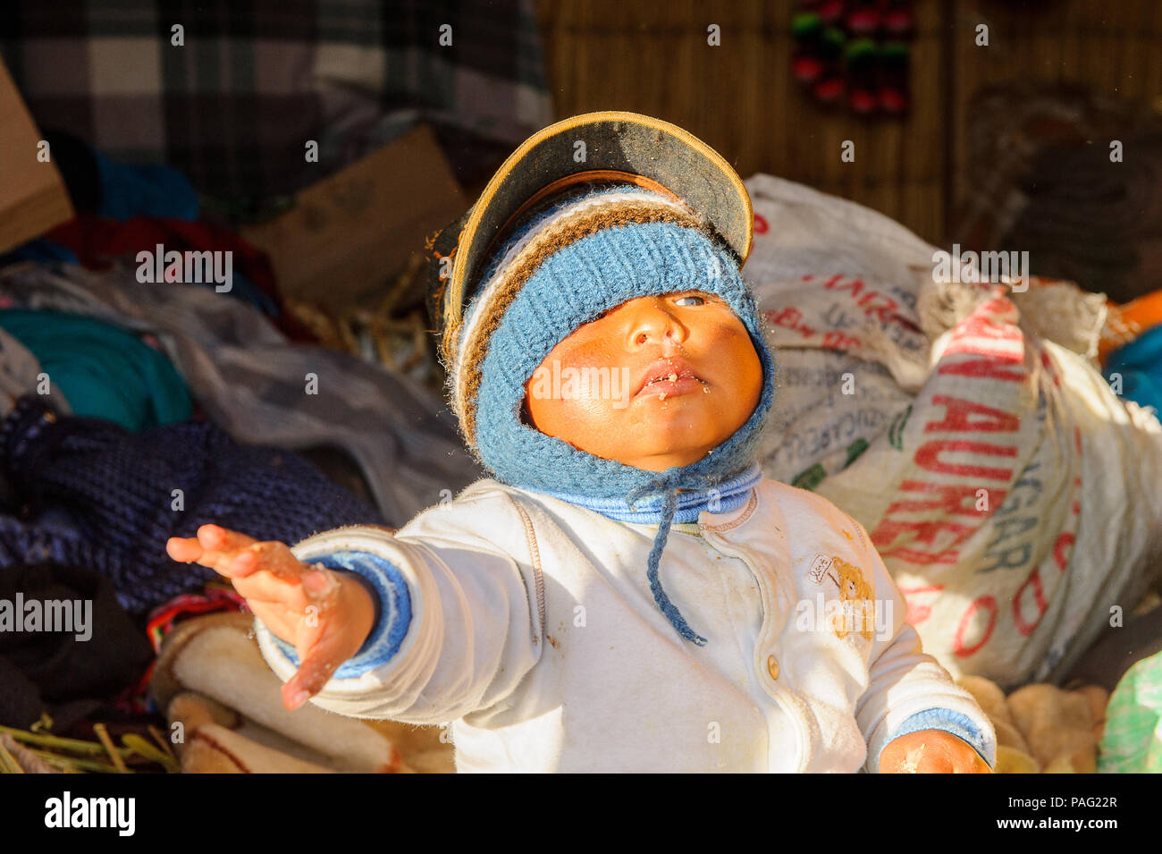Quechua boy in traditional clothing hi-res stock photography and images ...