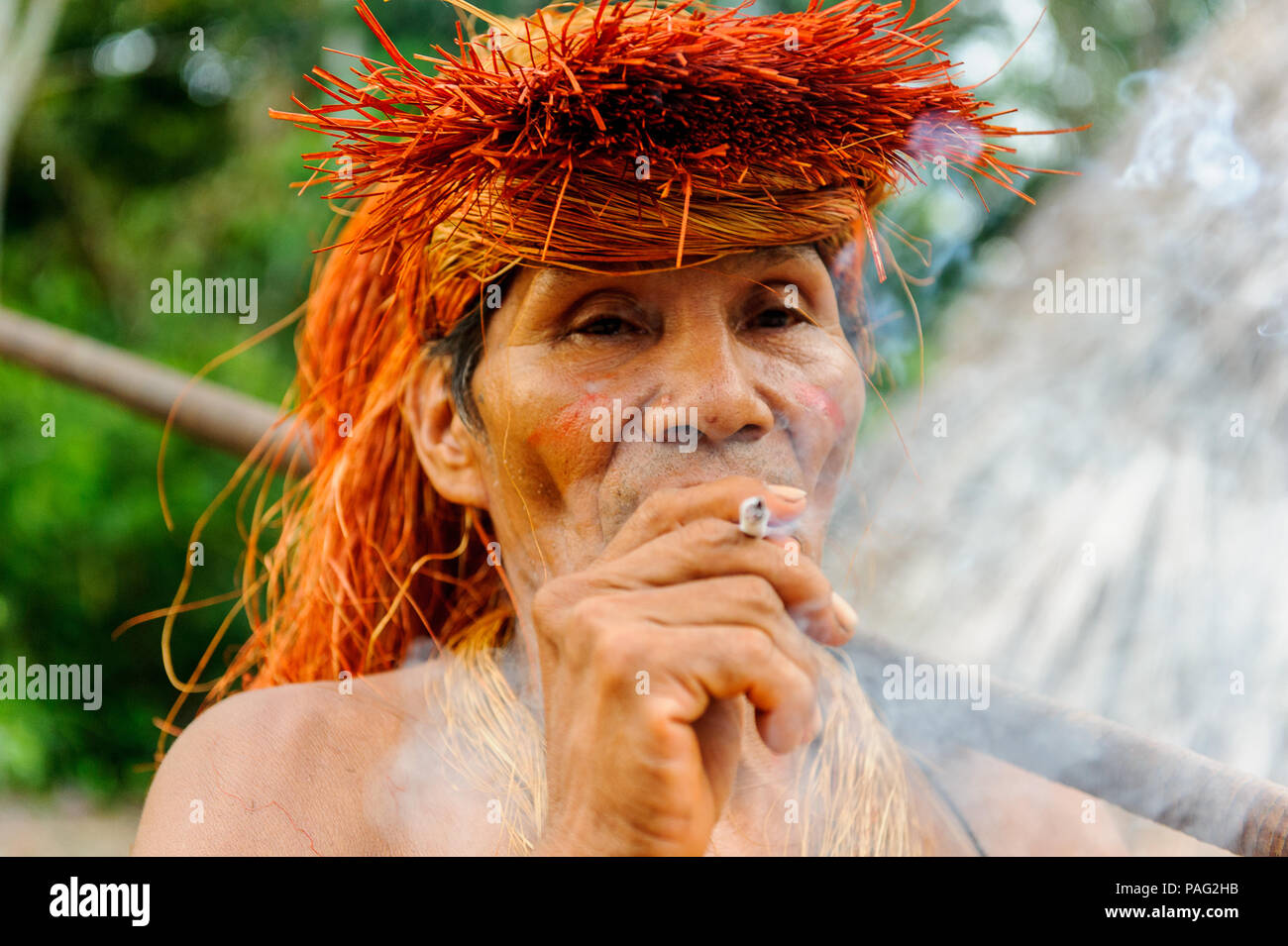 AMAZONIA, PERU - NOV 10, 2010: Unidentified Amazonian indigenous man ...