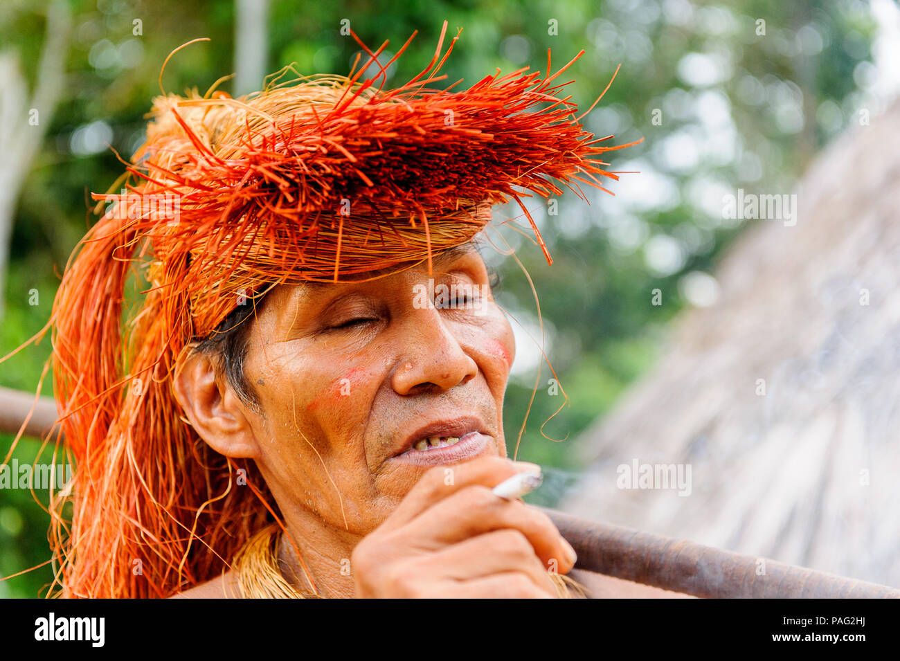 AMAZONIA, PERU - NOV 10, 2010: Unidentified Amazonian indigenous man ...