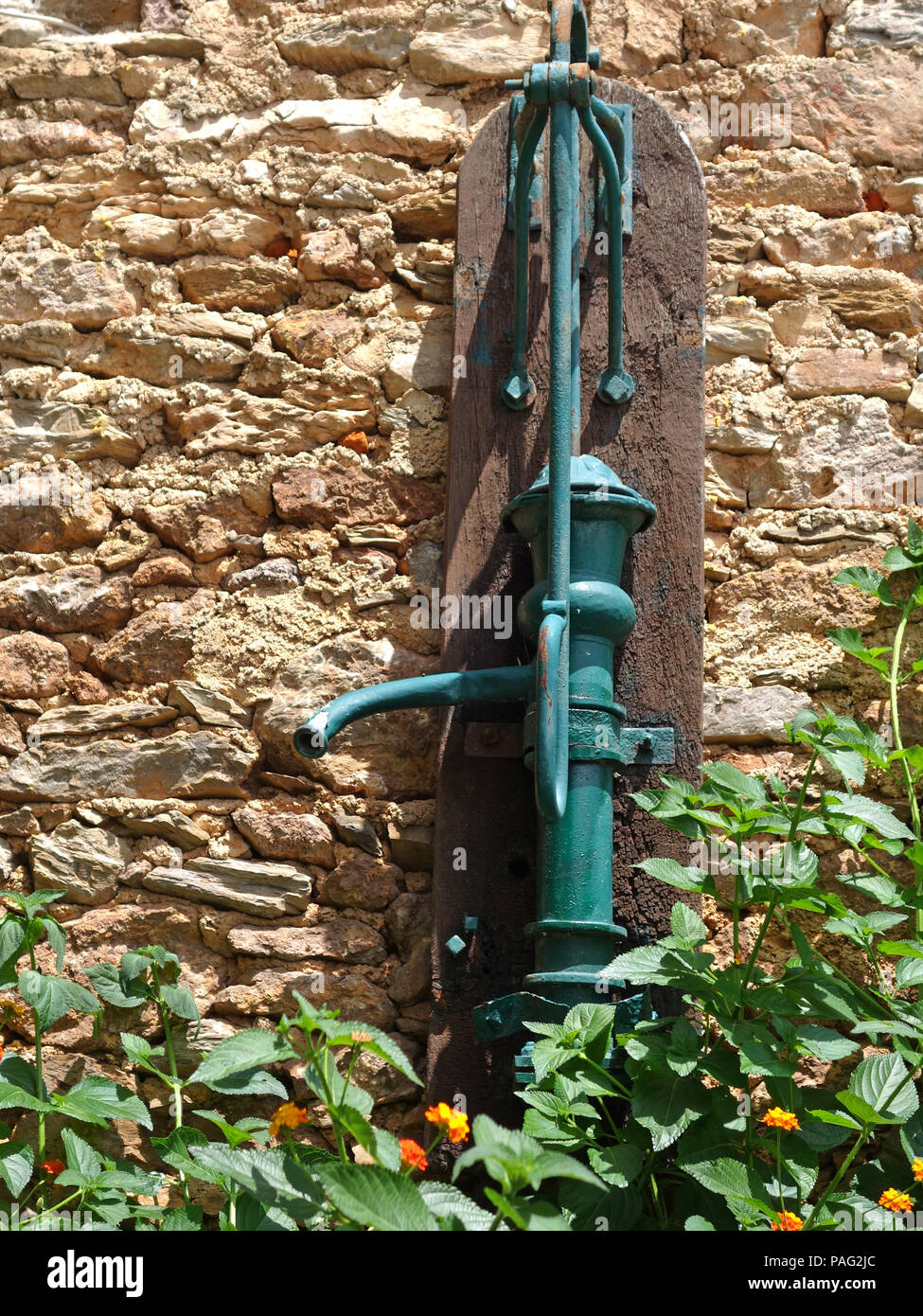 Pump at waterwell hi-res stock photography and images - Alamy