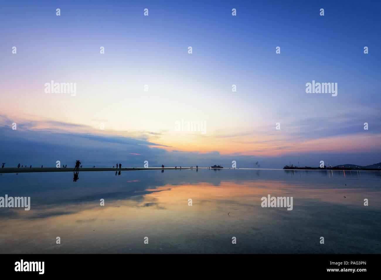 Surat port hi-res stock photography and images - Alamy
