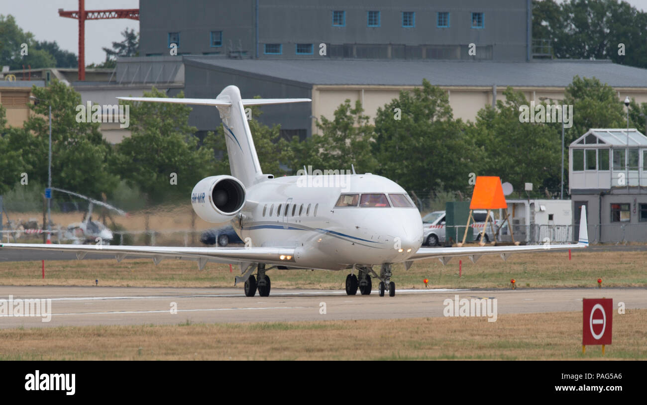 Vip aircraft hi-res stock photography and images - Alamy